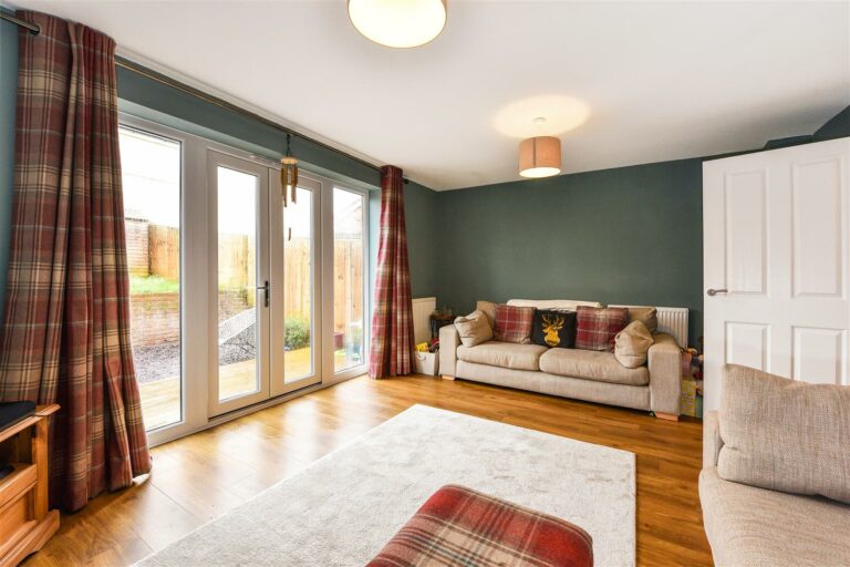 Spindle Close, Andover | Graham & Co