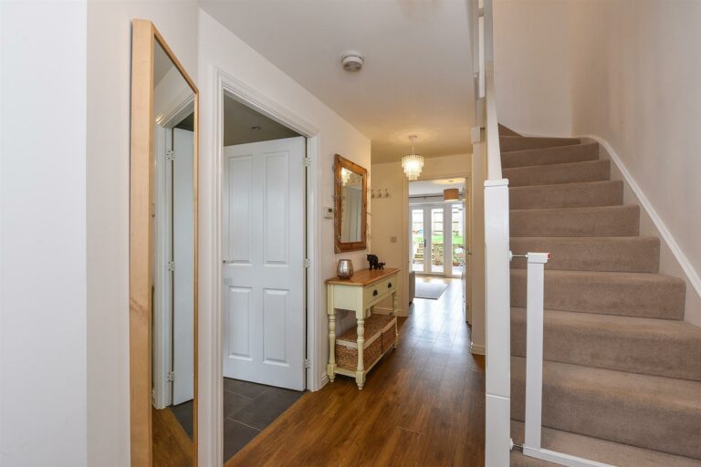 Spindle Close, Andover | Graham & Co