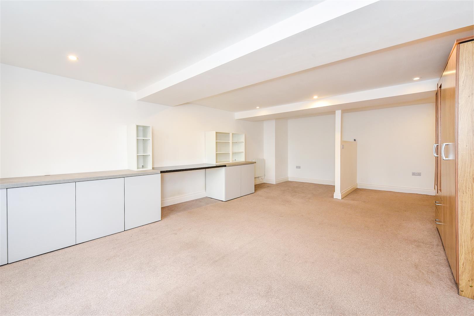 High Street, Andover | Graham & Co