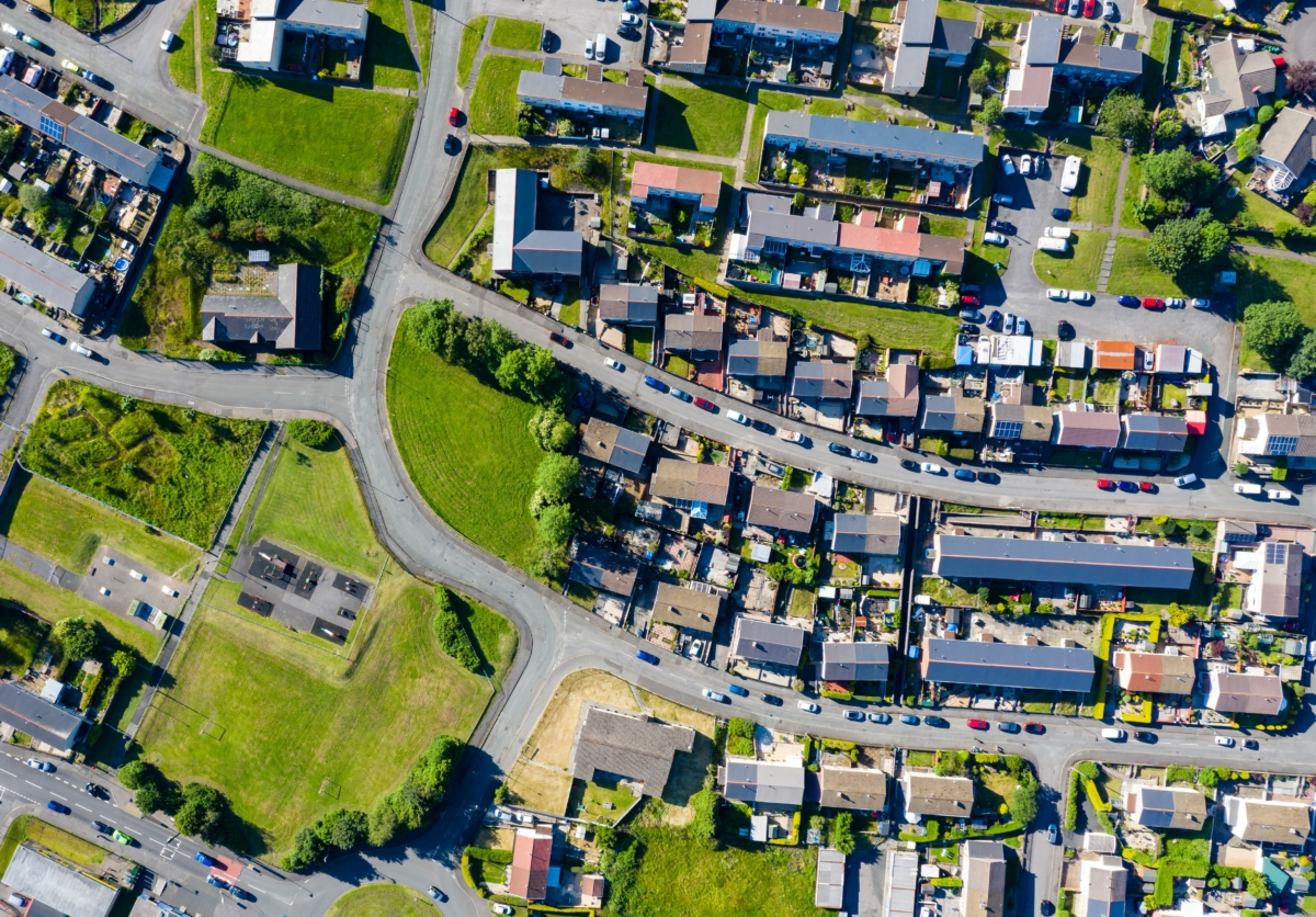 What do gazumping and gazundering mean?